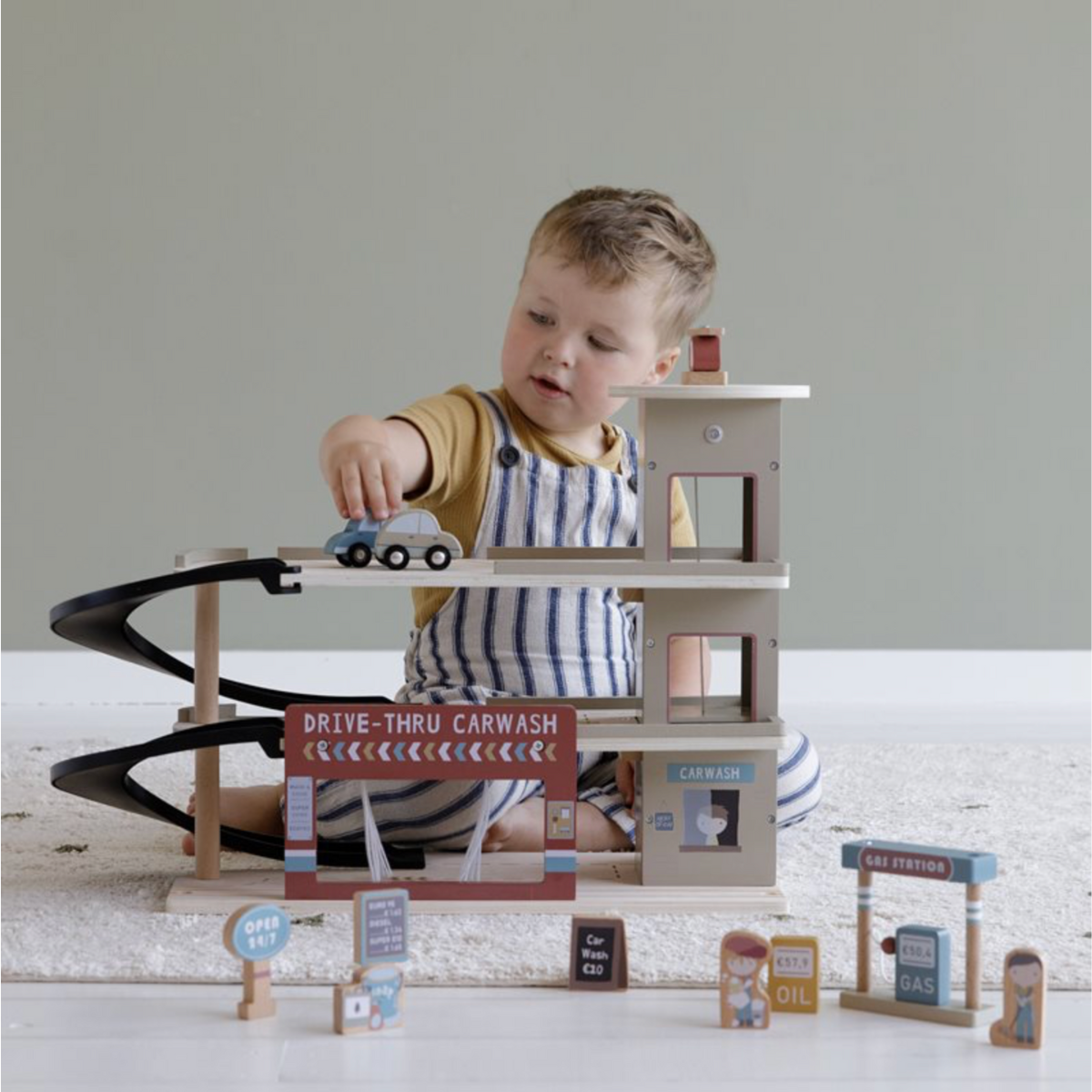 Little Dutch | Railway Extension | Garage | ChocoLoons | Coleraine ...